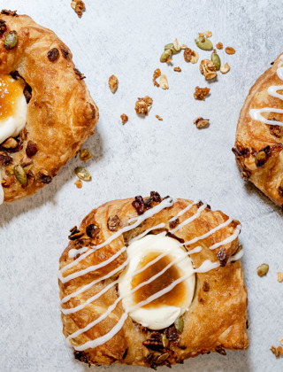 Apple Cheesecake Crown Delight Recipe